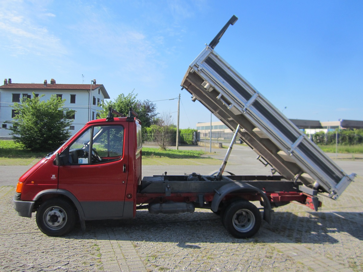 ford-transit-ribaltabile-trilaterale-diesel-car-s-r-l-diesel-car-s-r-l